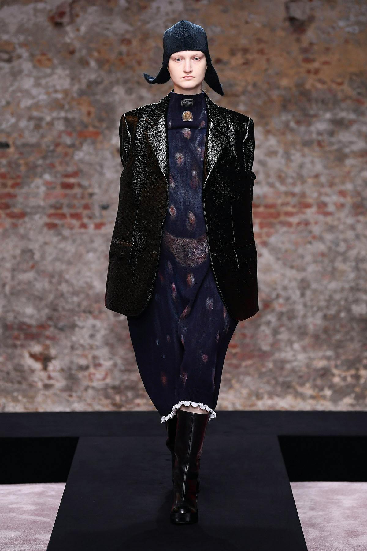 Raf Simons Fall/Winter 2022 Men's & Women's Runway Collection