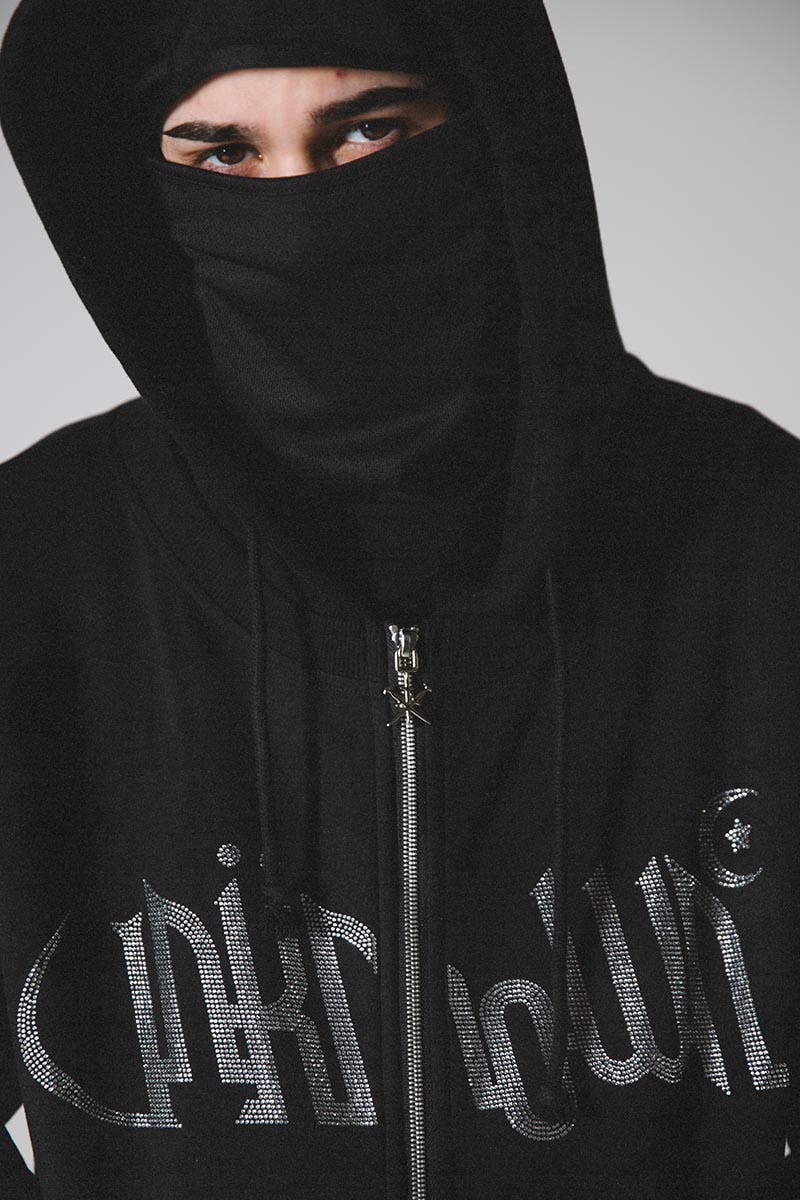 Unknown Launches its Spring/Summer 2022 Lookbook