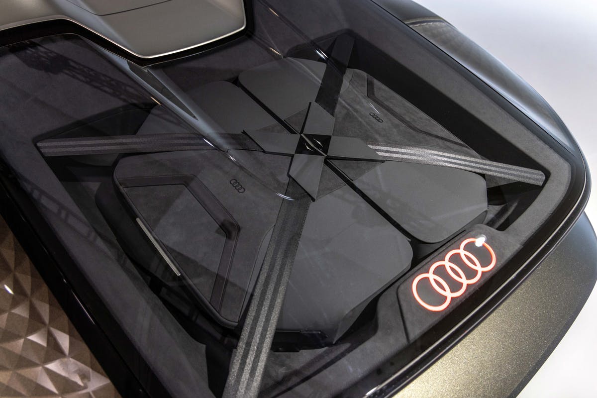 Audi's Skysphere Concept Car Is a Self-Driving Shapeshifter