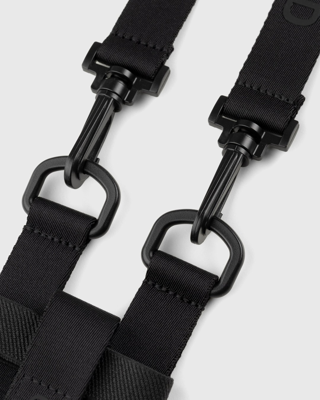 Stone Island – 95665 Phone Case With Strap Black | Highsnobiety Shop