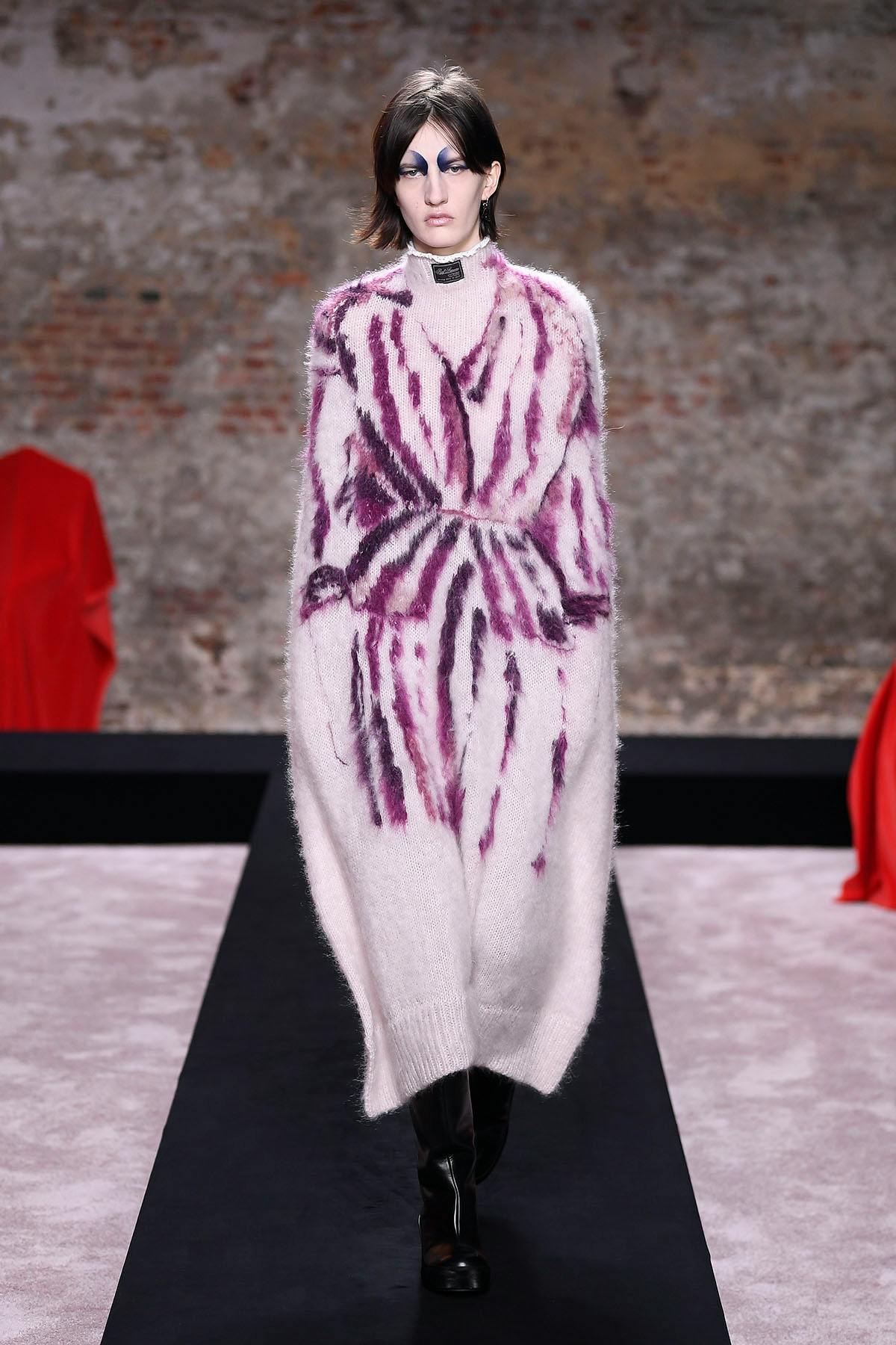 Raf Simons Fall/Winter 2022 Men's & Women's Runway Collection