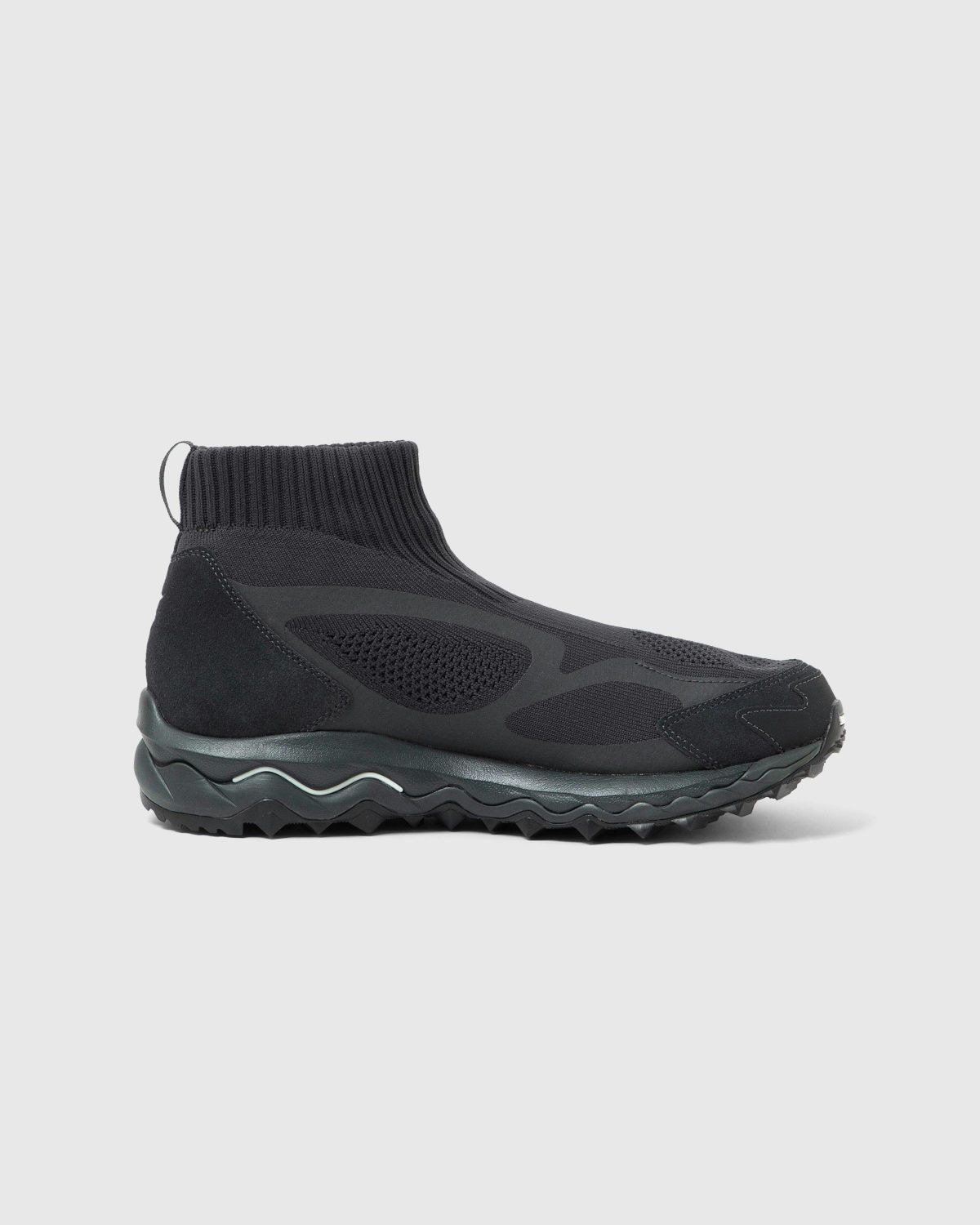 nonnative x Mizuno – Wave Mujin TL GTX Black | Highsnobiety Shop