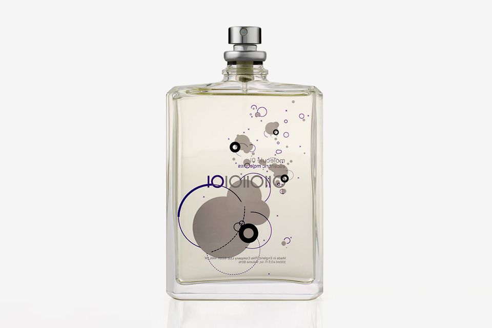 Single Note Perfumes: Why Do We Want to Smell Like Nothing?