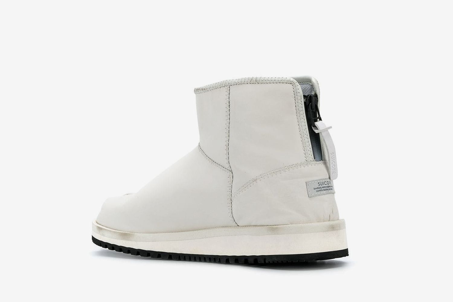 Tabi Footwear: A Guide to The Japanese Split-Toed Shoe