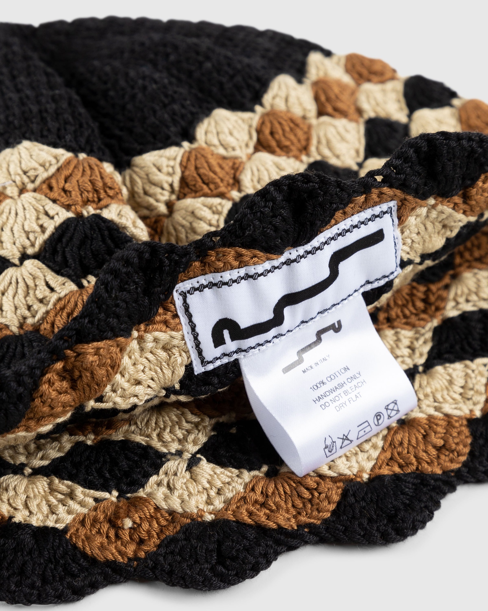 SSU – Seashell Stitch Crochet Bucket Hat Black/Brown | Highsnobiety Shop