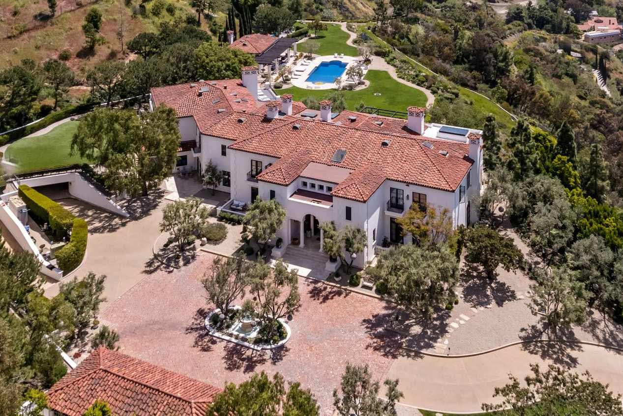 Drake Lists $75m LA Mansion Home for $88m
