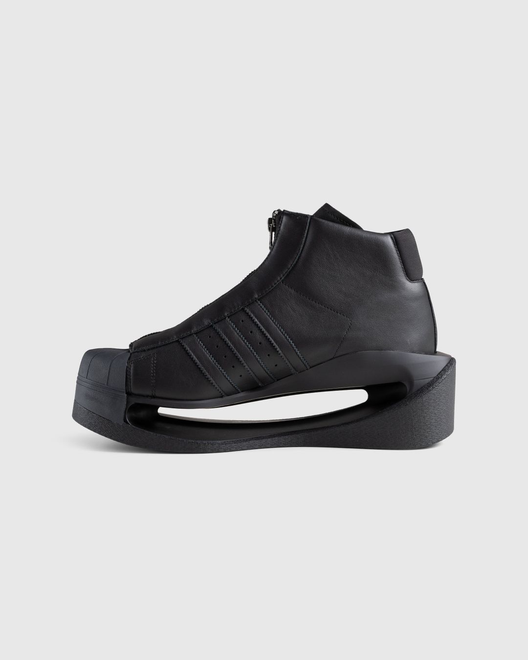 Y-3 – Gendo Pro Model Black | Highsnobiety Shop