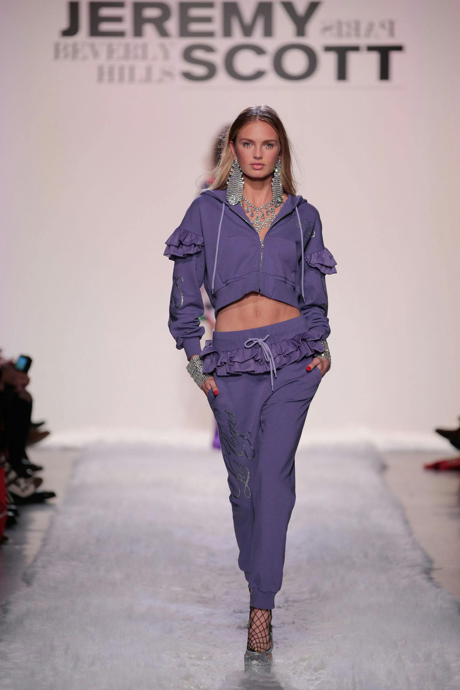 Why Is Y2K Style Still Happening?! An Analysis of a Wild Trend