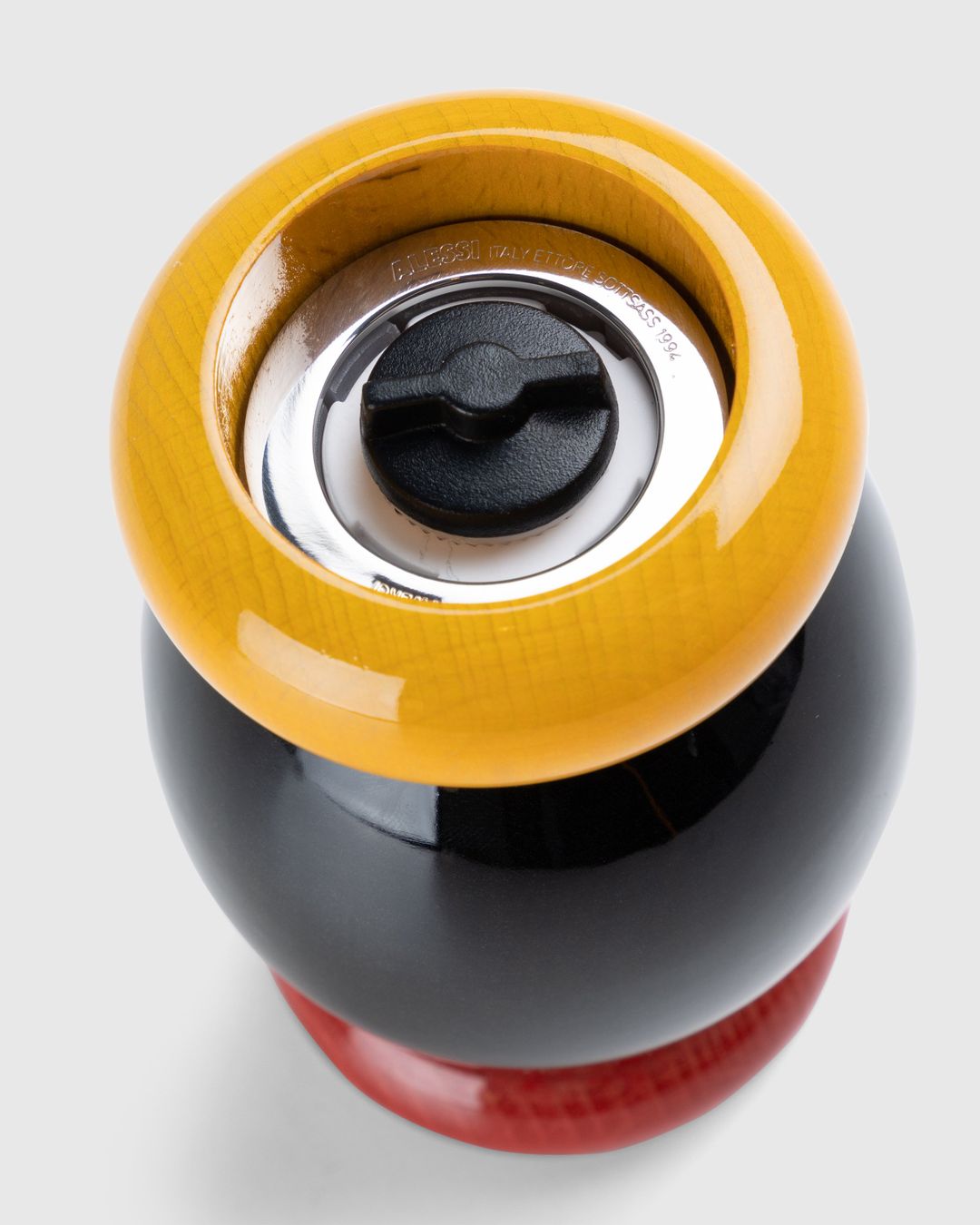 ALESSI – ES18 Salt/Pepper Grinder Black/Yellow/Red | Highsnobiety Shop