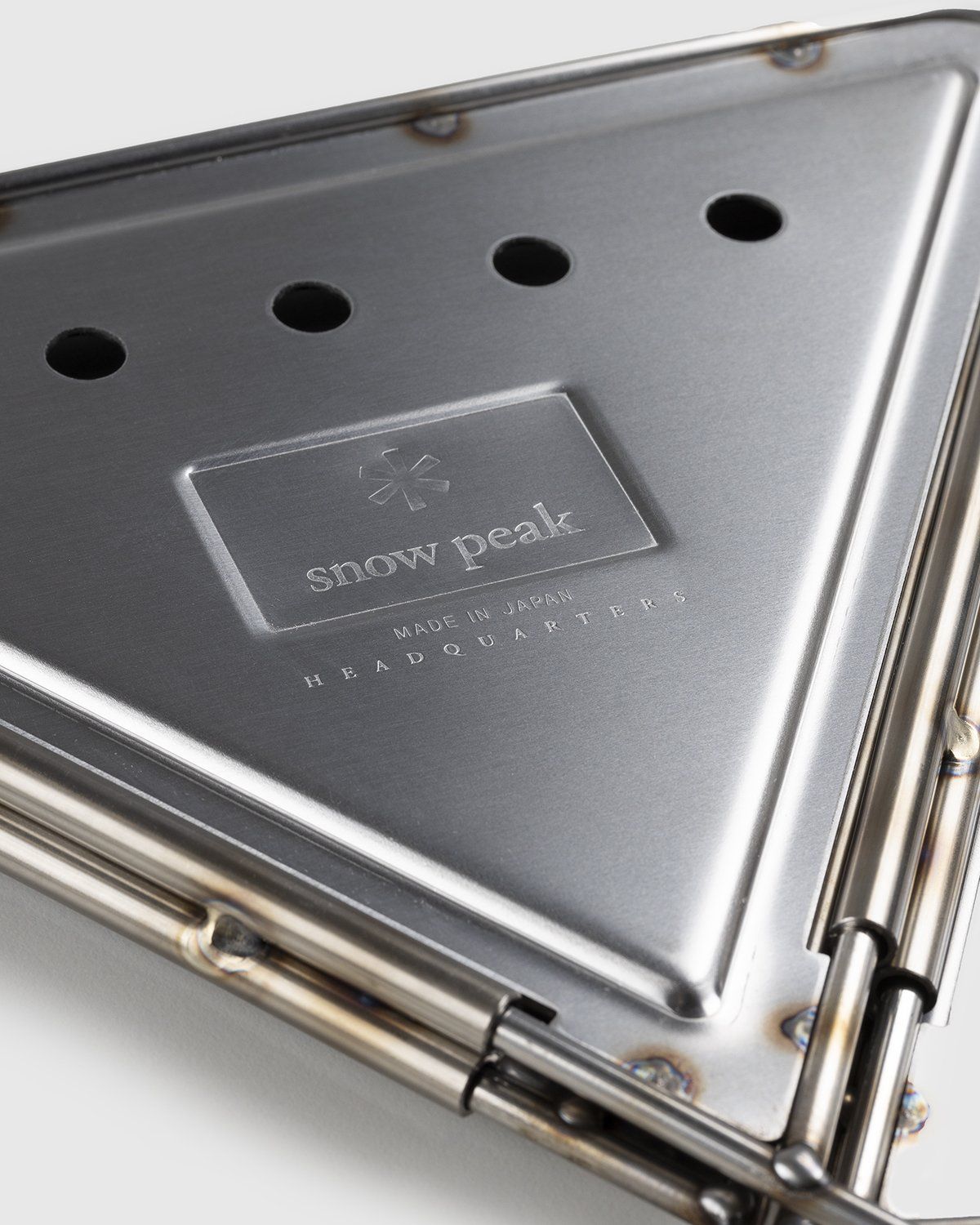 Snow Peak – Pack and Carry Fireplace Silver | Highsnobiety Shop