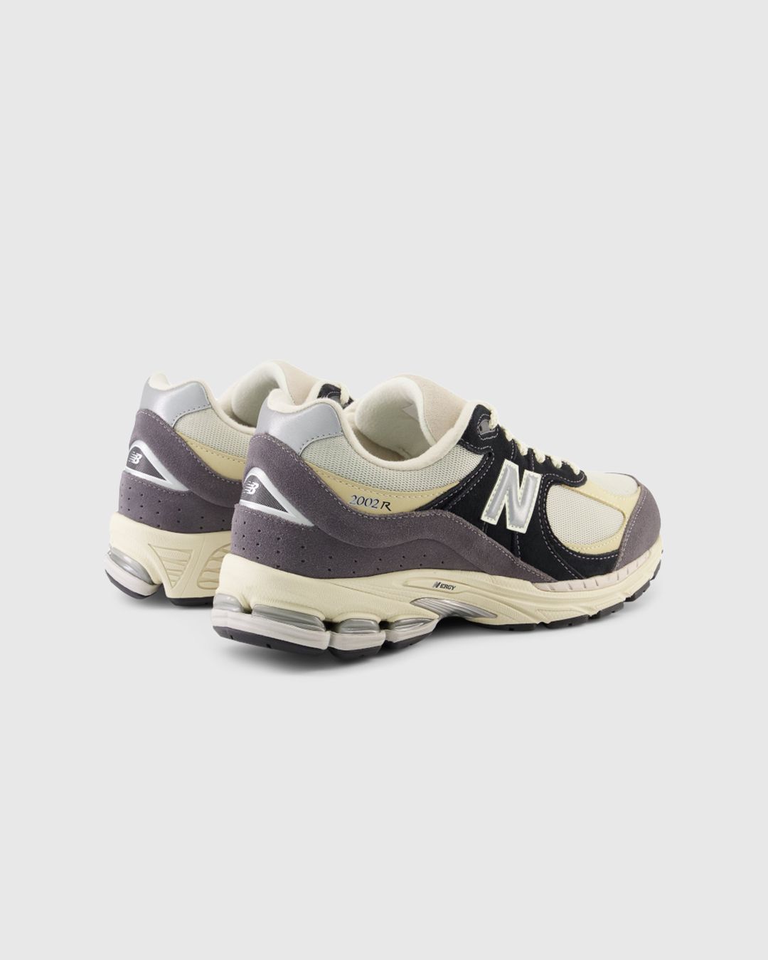 New Balance – M 2002 RSH Magnet | Highsnobiety Shop