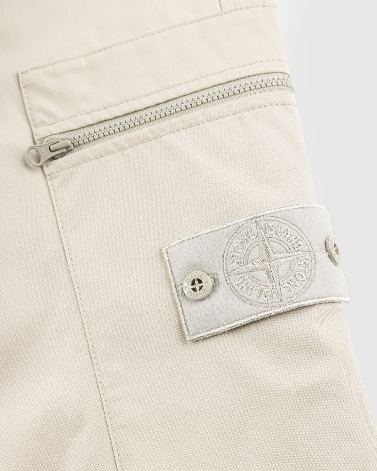Stone Island – Ghost Piece Pants Beige | Highsnobiety Shop