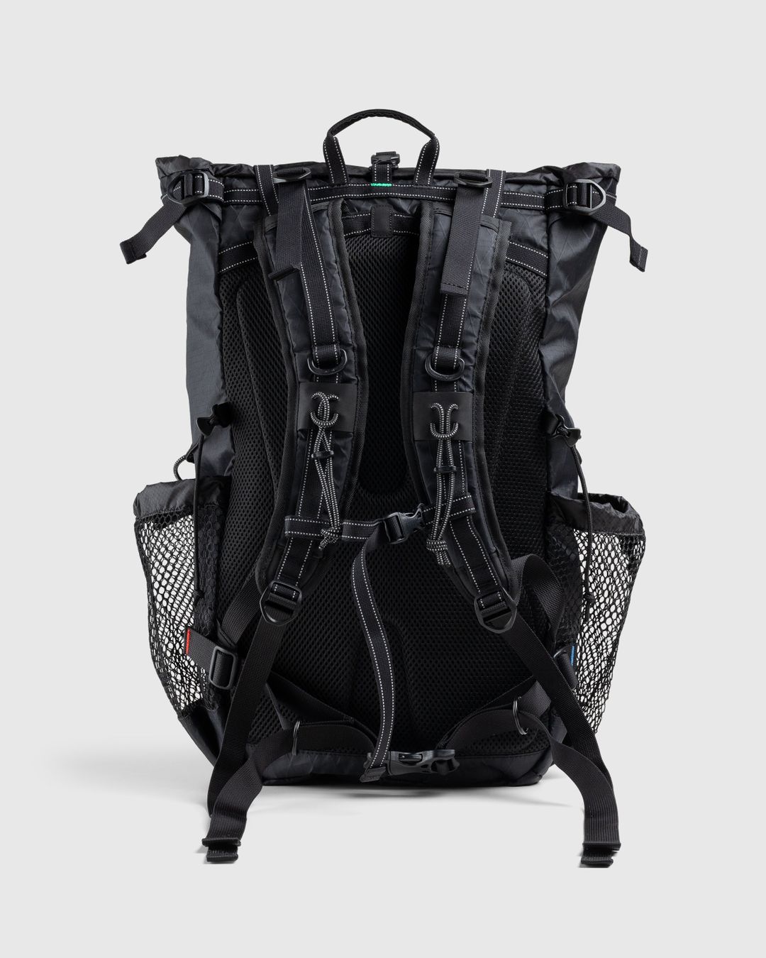 And Wander – X-Pac 30L Backpack Black | Highsnobiety Shop