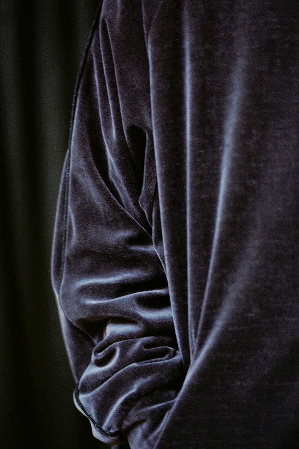 Comoli's FW22 Clothing Collection Epitomizes Japanese Minimalism