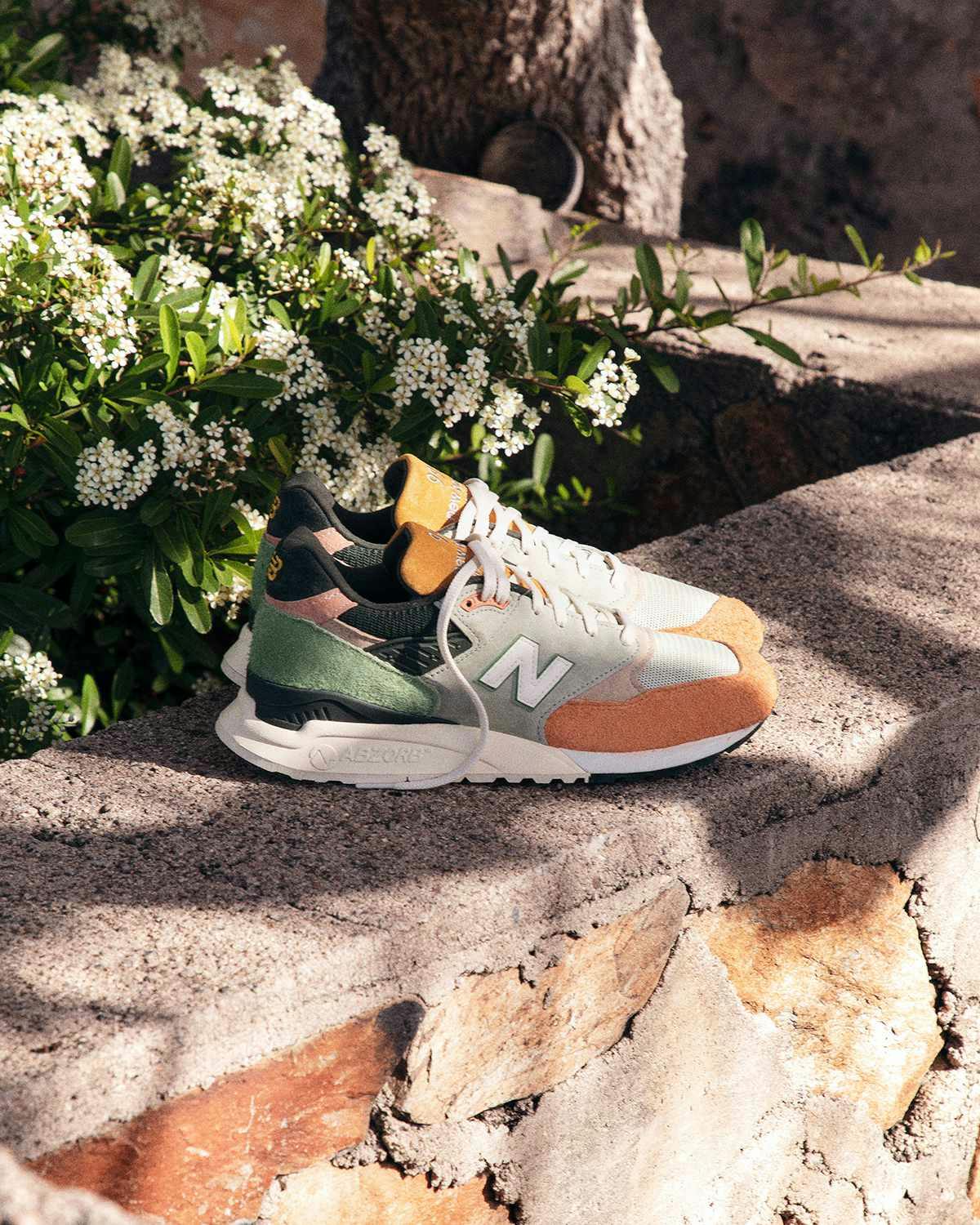 KITH's New Balance 998 Is a Frank Lloyd Wright Foundation Collab