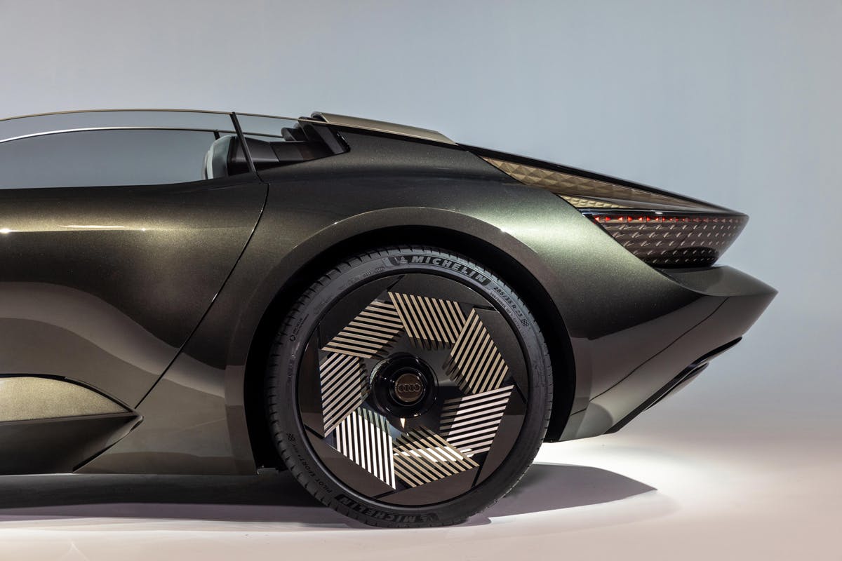 Audi's Skysphere Concept Car Is a Self-Driving Shapeshifter