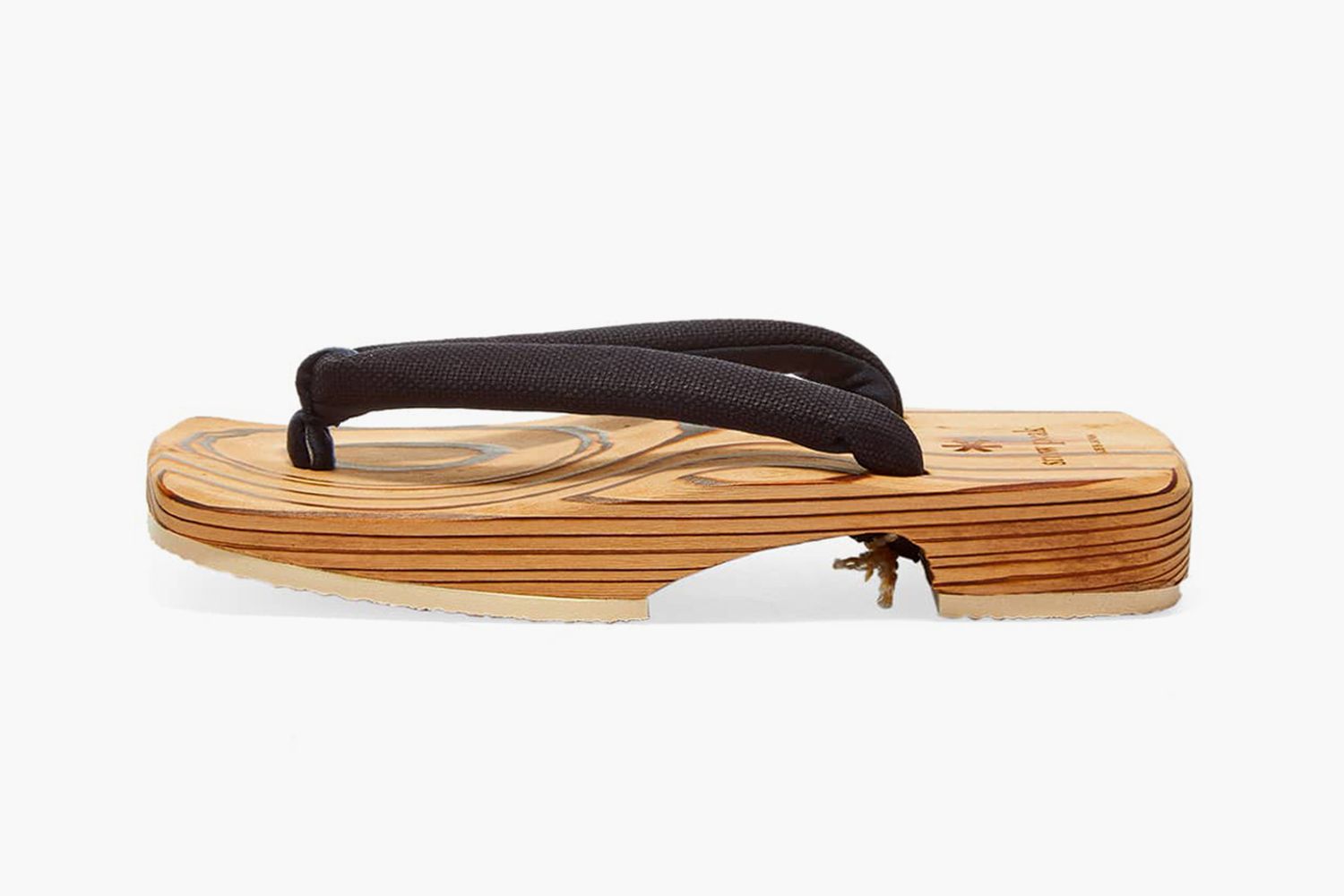 Japanese Clogs Are the Perfect Quarantine Shoe