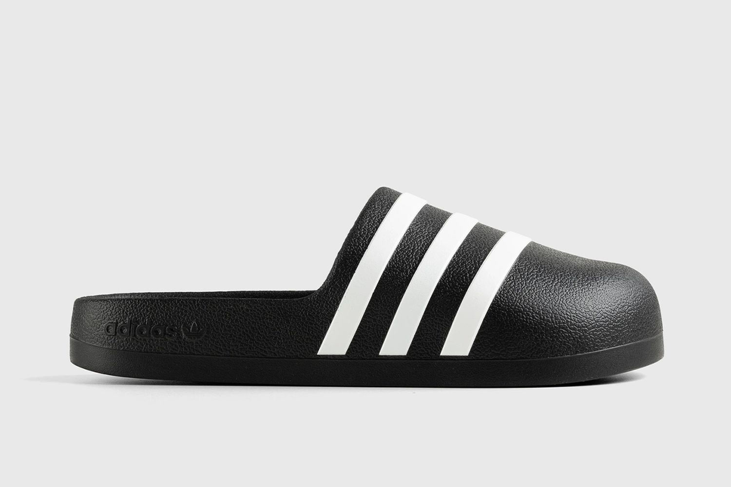 Crocs' Dylan Clog Might Be Its Most Basic (& Best) Mule