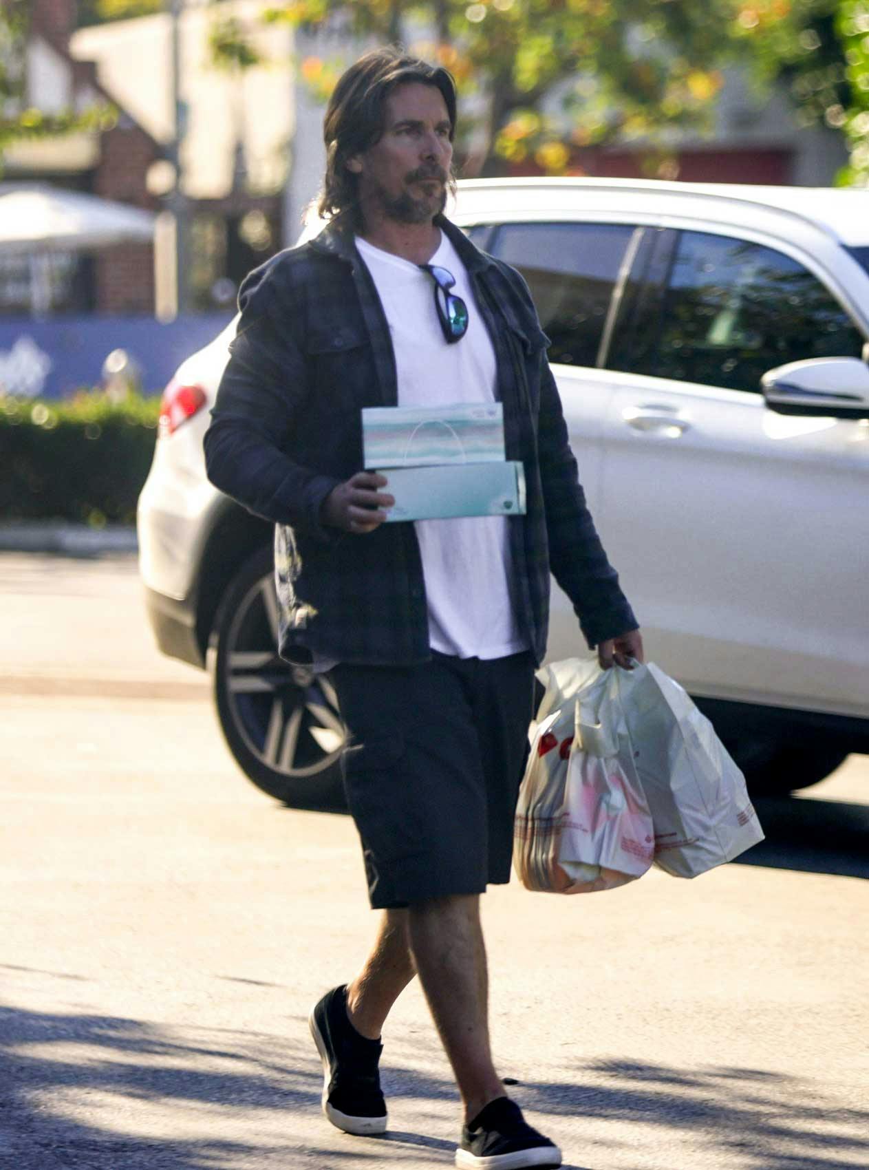 Christian Bale, Like Robert Pattinson, Is a Cargo Short Enjoyer