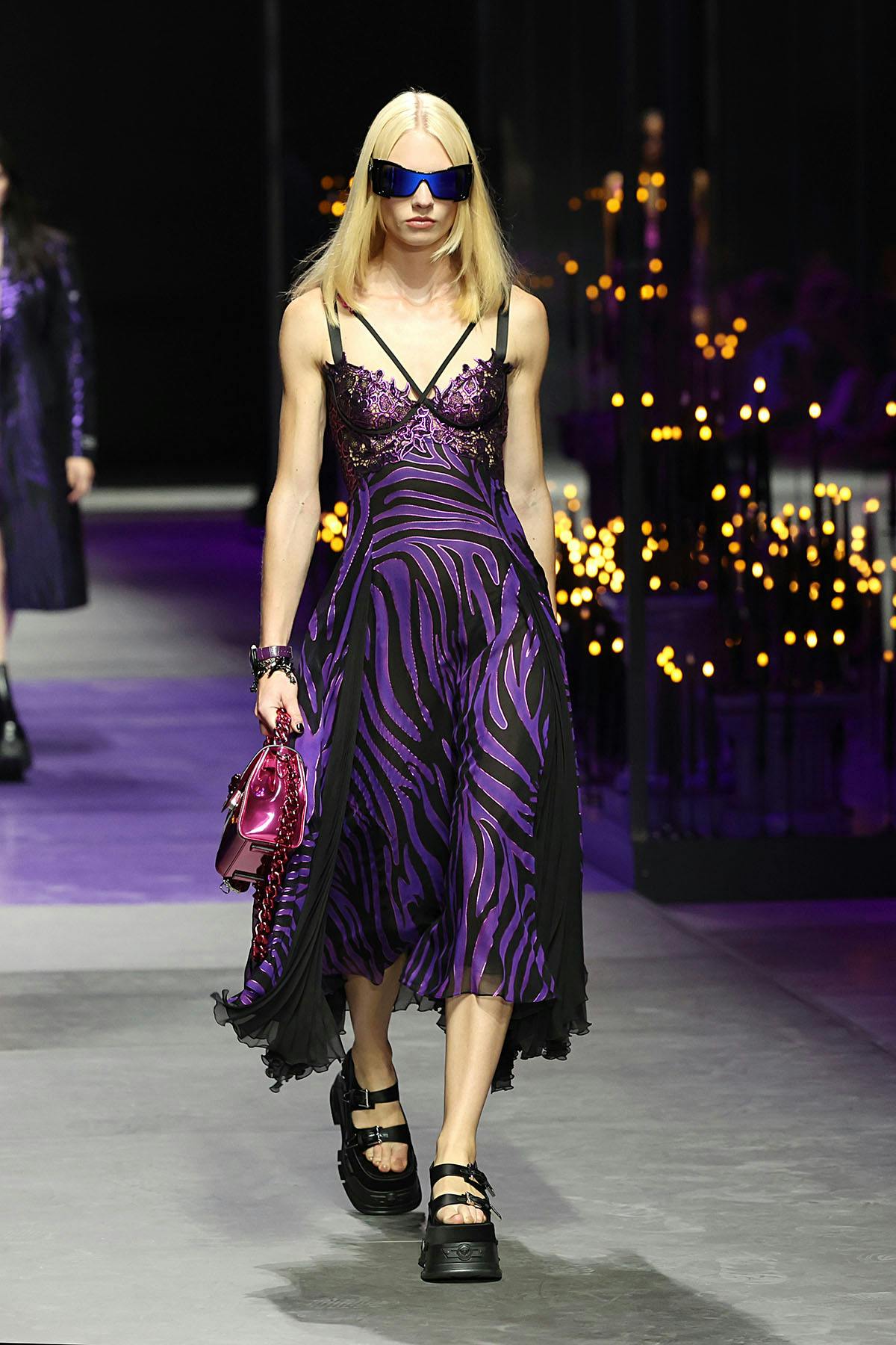 Paris Hilton Closes Versace SS23 in Y2K Regalia