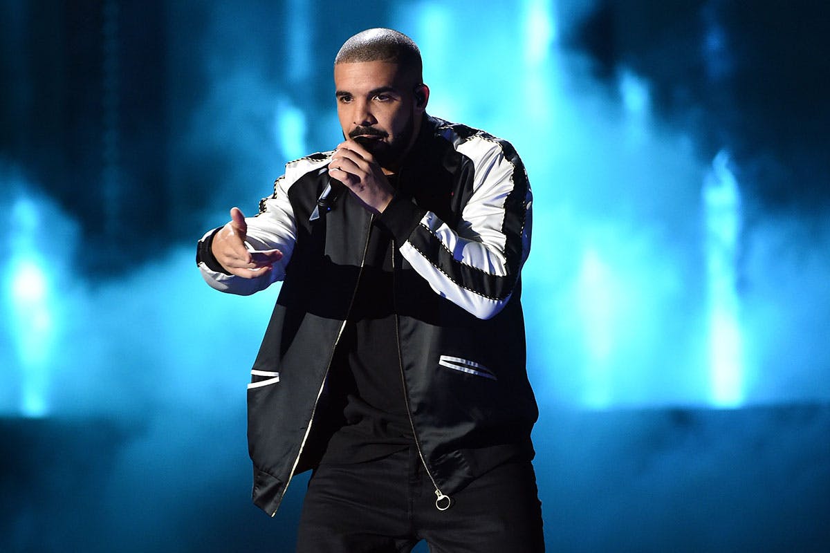 Drake Just Offered to Fly One Fan to a Show For "Going 2 Hard"
