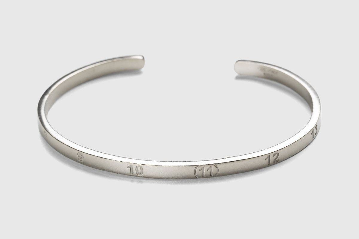 Drake Wears Frank Ocean's $2m Homer Diamond Chain