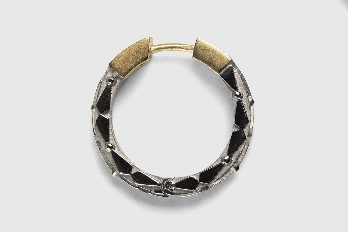 Drake Wears Frank Ocean's $2m Homer Diamond Chain