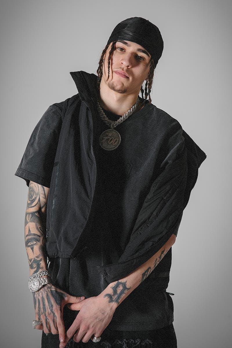 Unknown Launches its Spring/Summer 2022 Lookbook