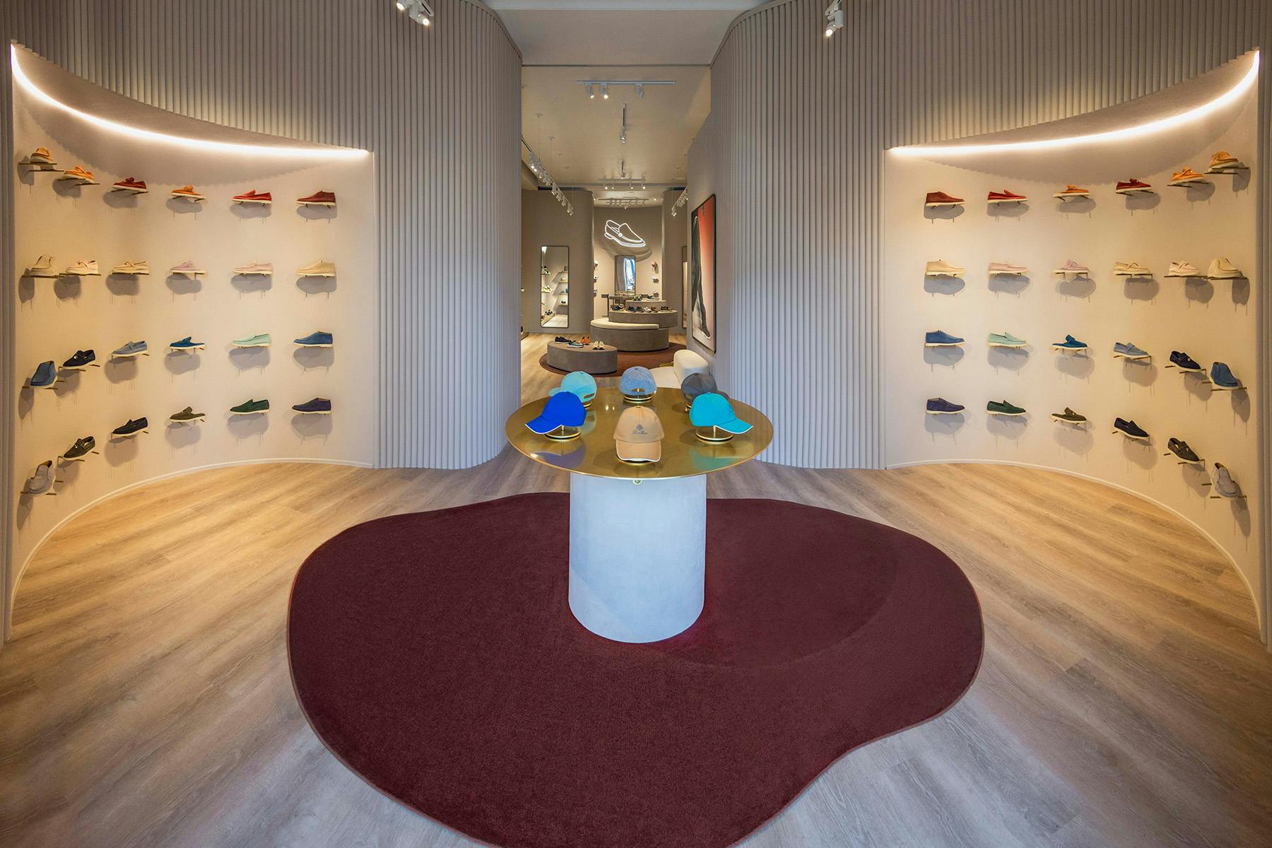 Loro Piana Pops Up On Rodeo Drive