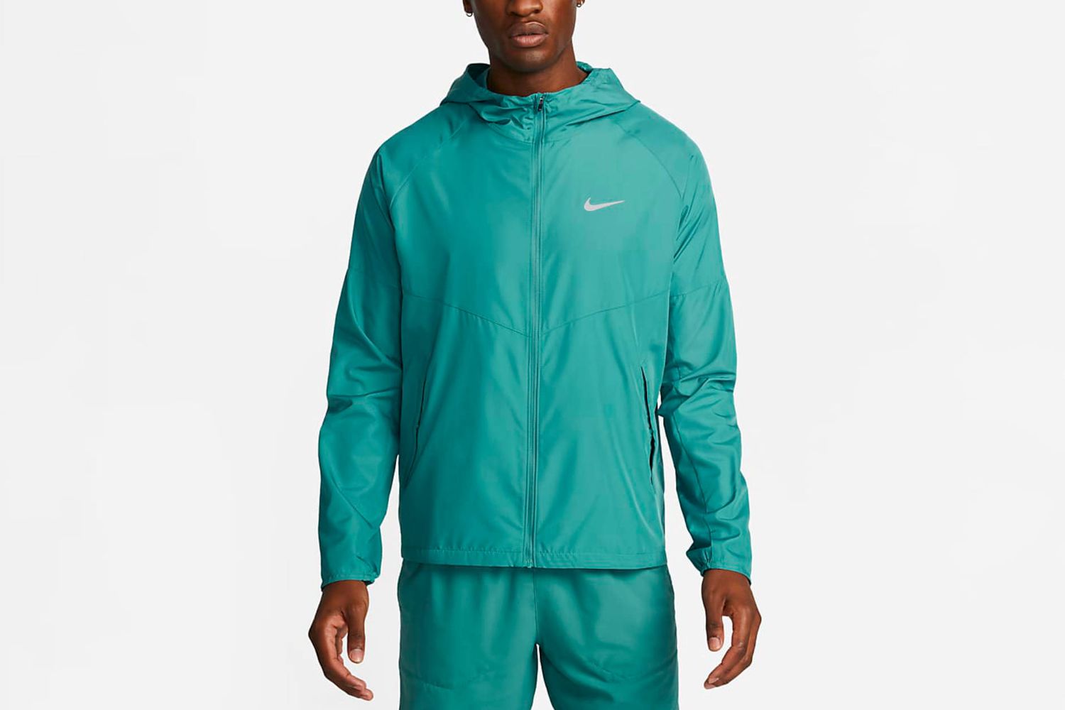 The Best Summer Running Outfits to Keep You Cool & Fit