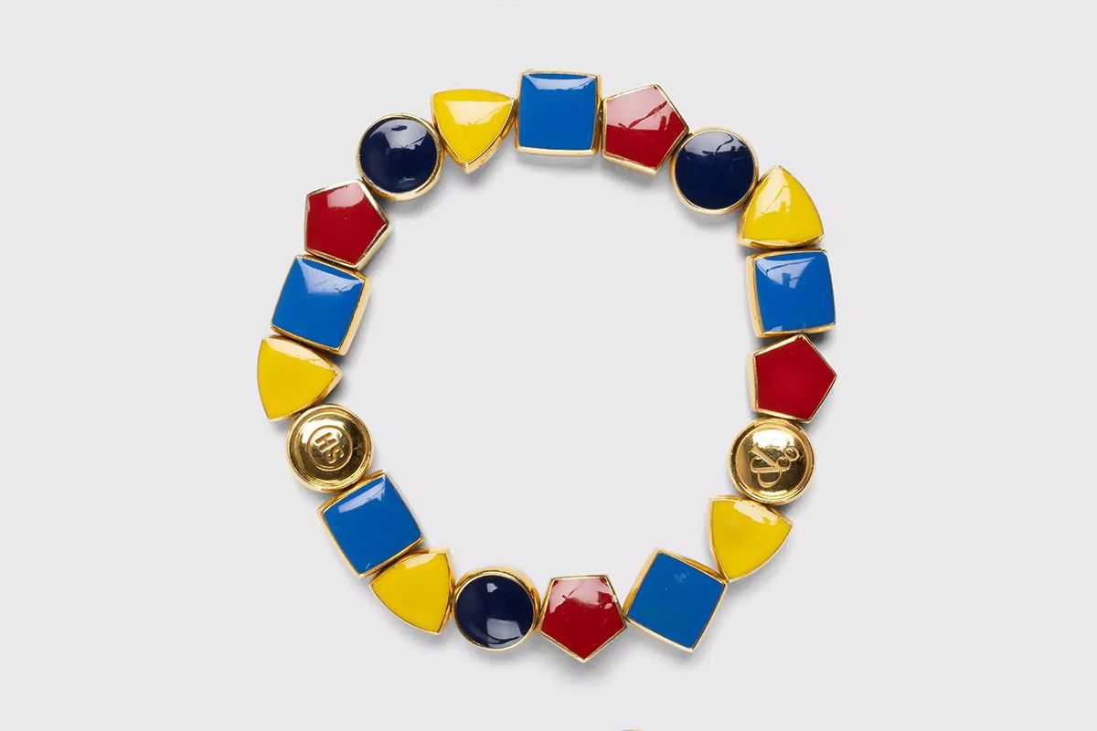 Drake Wears Frank Ocean's $2m Homer Diamond Chain