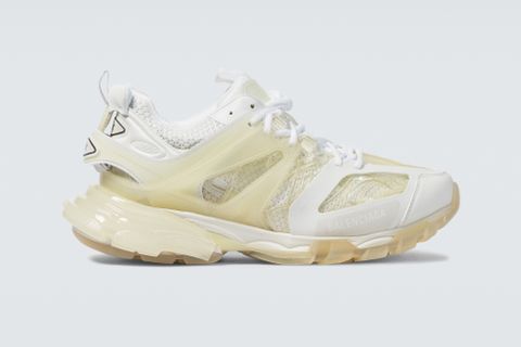 Vintage-Looking Sneakers & Colorways Are Trending, Here’s Why