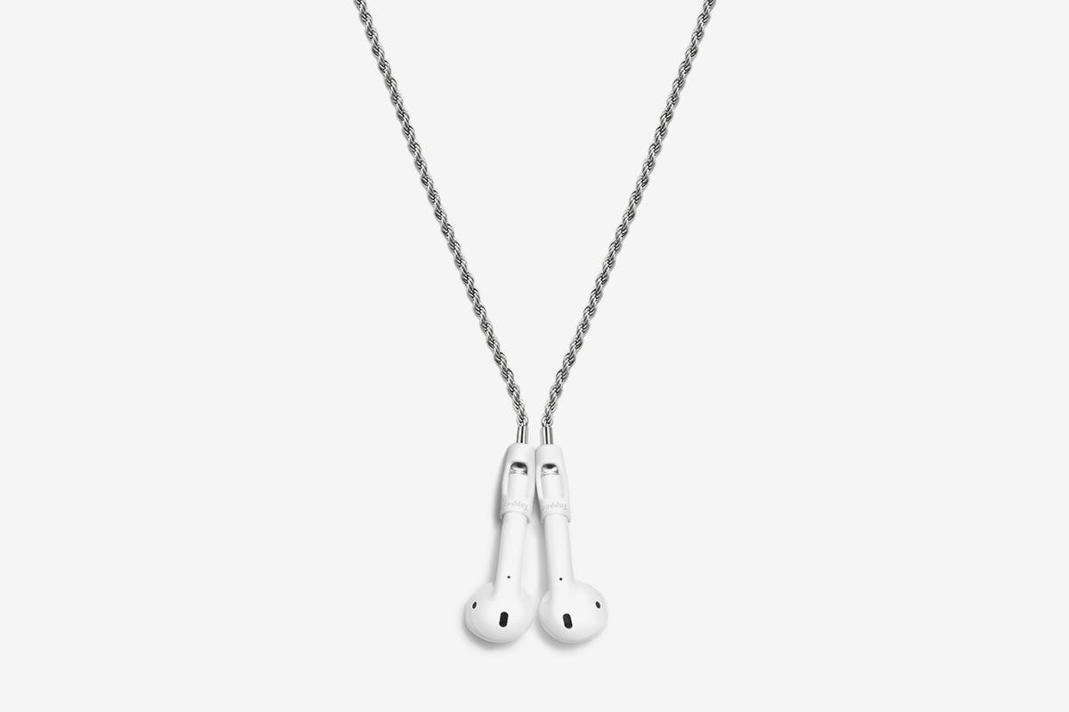 Tapper's '18K Gold' Airpod Chains Are Actually Affordable