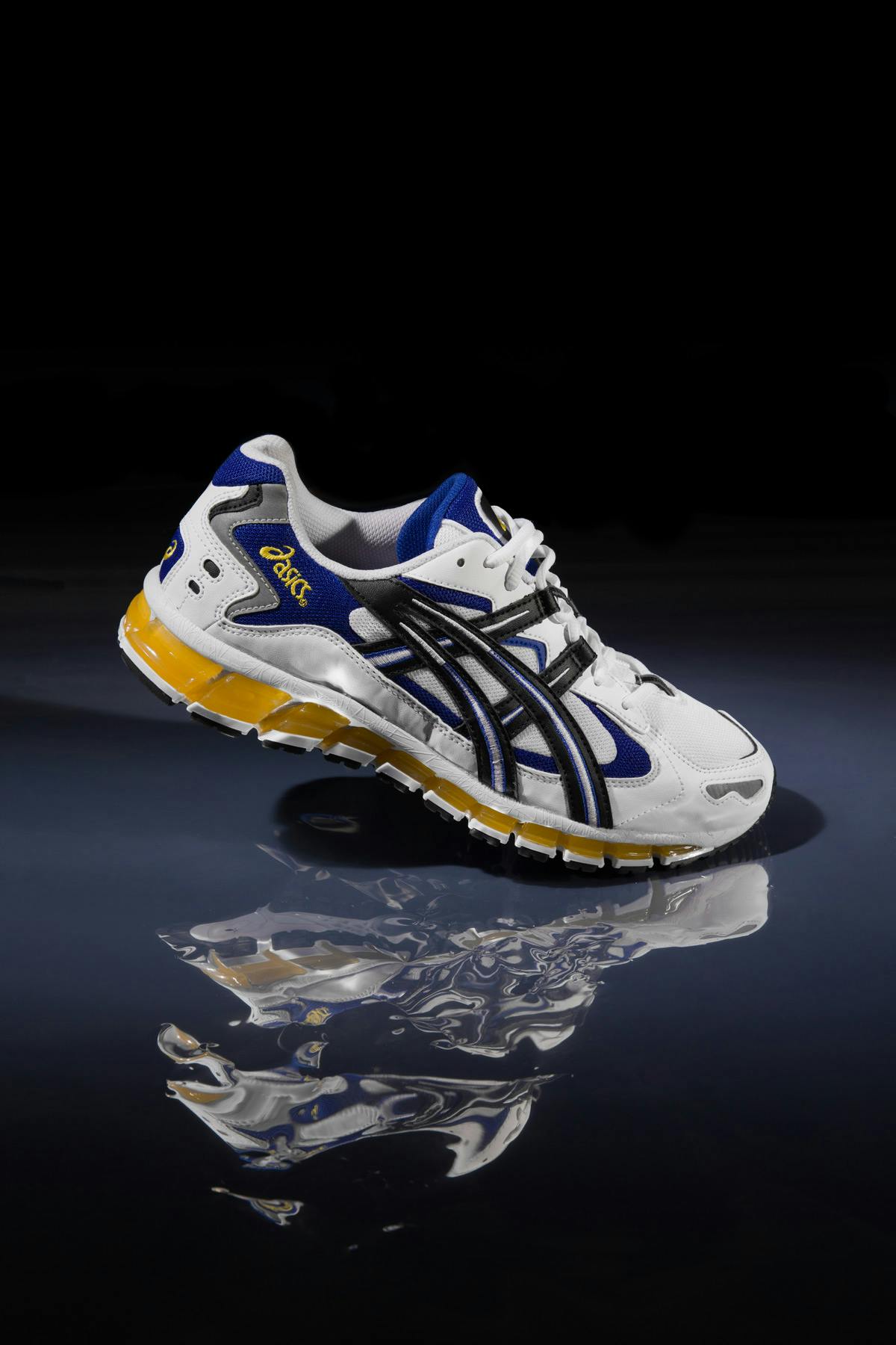 ASICS Gives Its GEL-KAYANO 5 OG 360 Degrees Worth of GEL Tech in the Sole