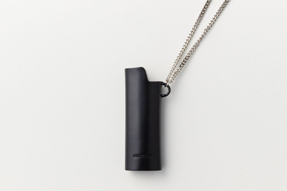 8 of the Steeziest Accessories for Smokers