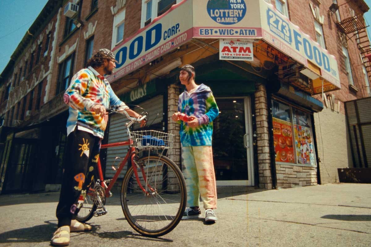 Mister Mort & The Elder Statesman Reject Corporate Cashmere