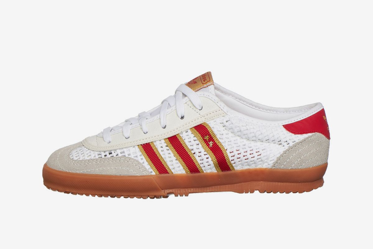 The 8 Best Lightweight Sneakers to Buy for Summer (2021)
