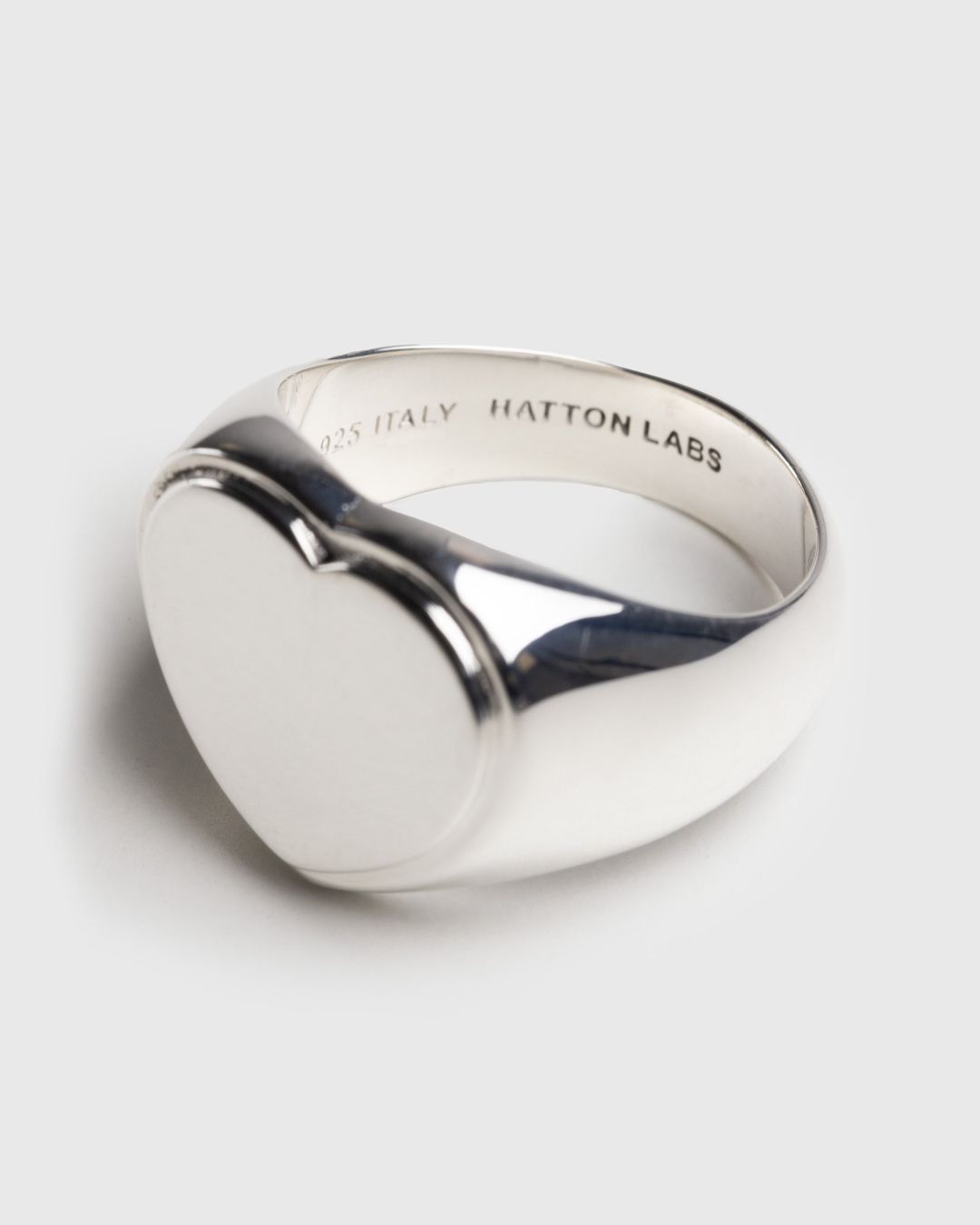 Hatton Labs – Heart Signet Ring Silver | Highsnobiety Shop