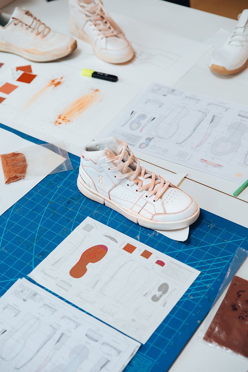 On x KITH THE ROGER RF2 Set: Roger Federer, Ronnie Fieg